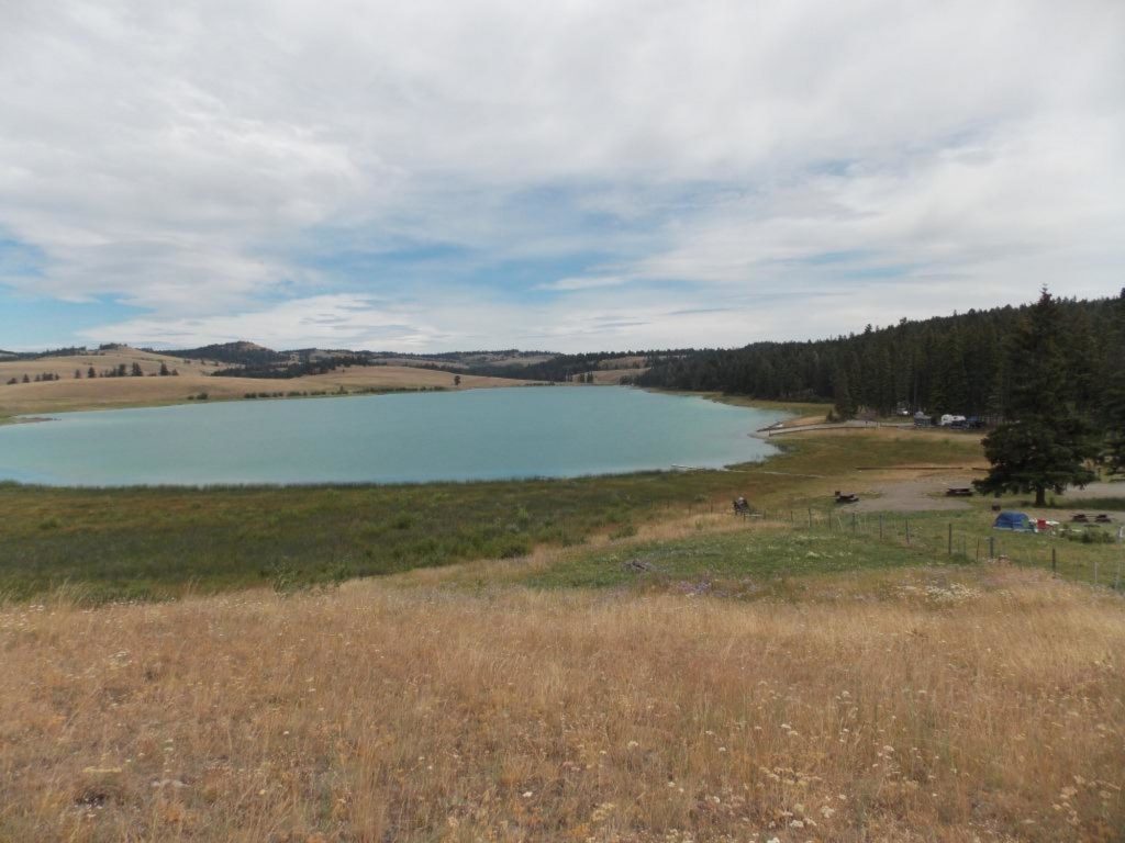 Lundbom Lake | Camping & RVing BC