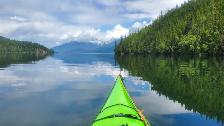 Experience Clearwater Lake, Wells Gray Provincial Park, British ...